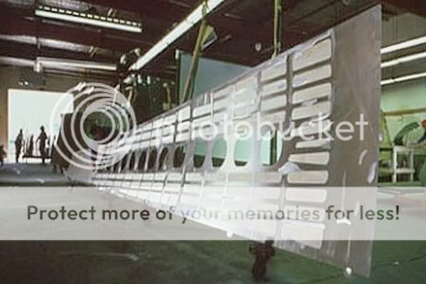 AA B757 Exp. Decompression, FL310 due 1' x 2' hole in fuselage - Page 3 ...